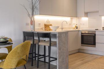 2 Bed Apartment , Occu East Village, Leopardstown, Dublin 18, Clay Farm ...