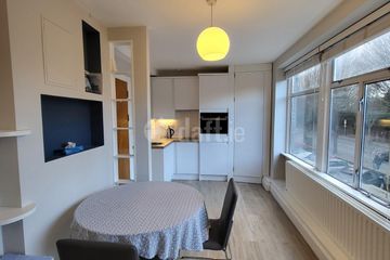 27 Courtney House, Appian Way, Ranelagh, Dublin 6 is for rent on Daft.ie