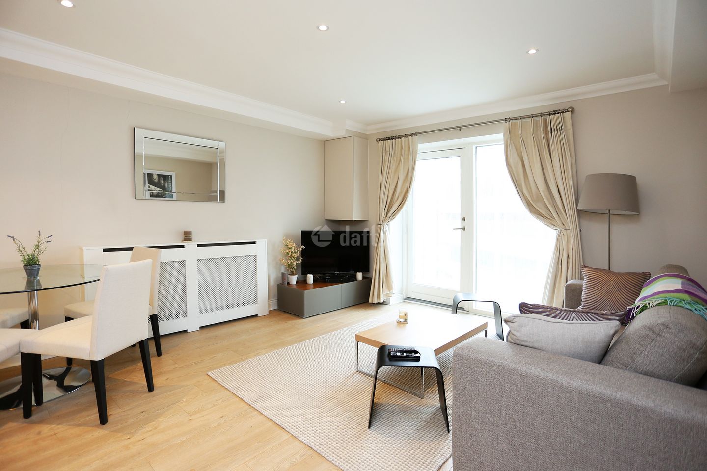 Shelbourne Hall, Shelbourne Road, Ballsbridge, Dublin 4 is for rent on ...