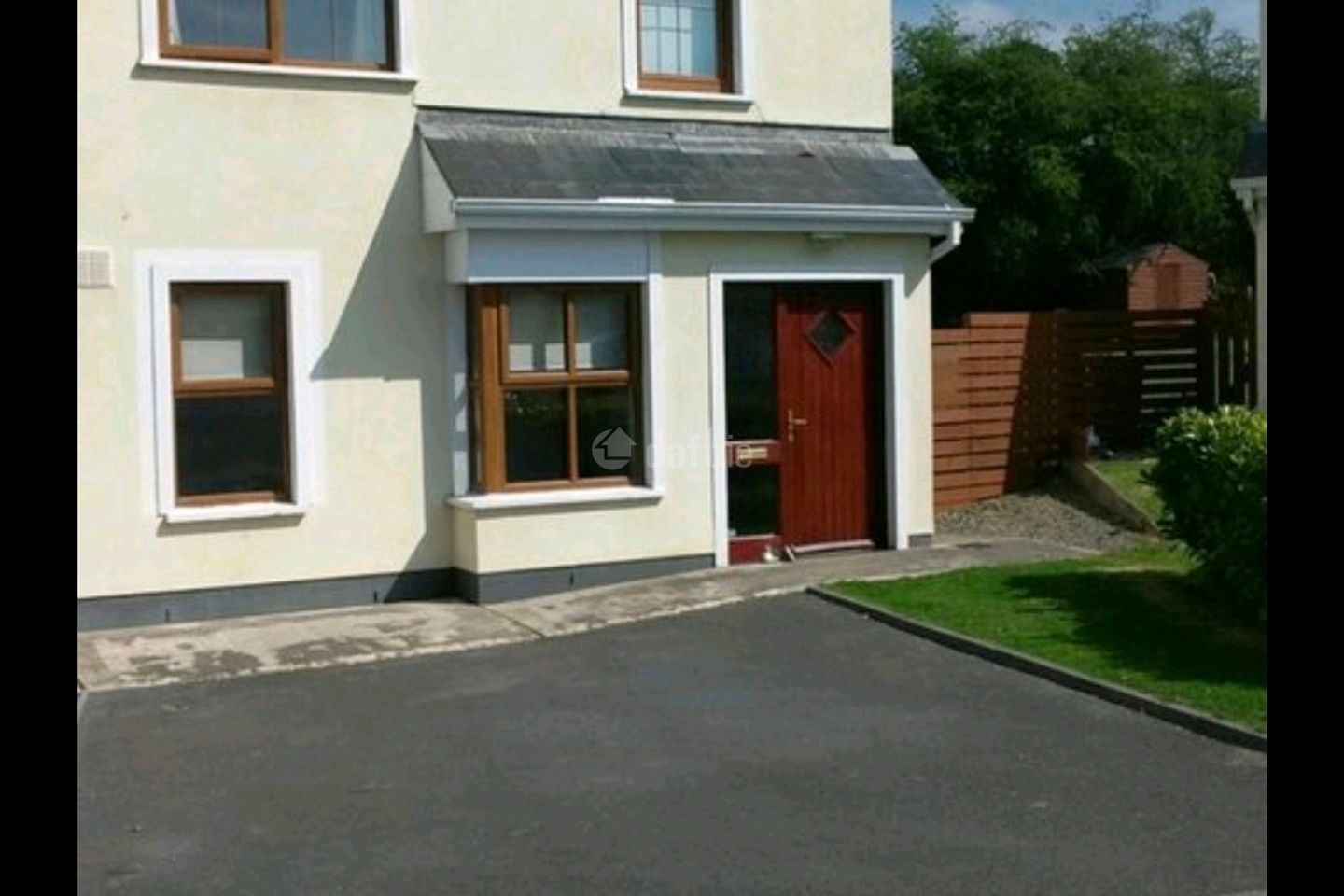 15 Rosehill, Newport, Co. Tipperary is for rent on Daft.ie