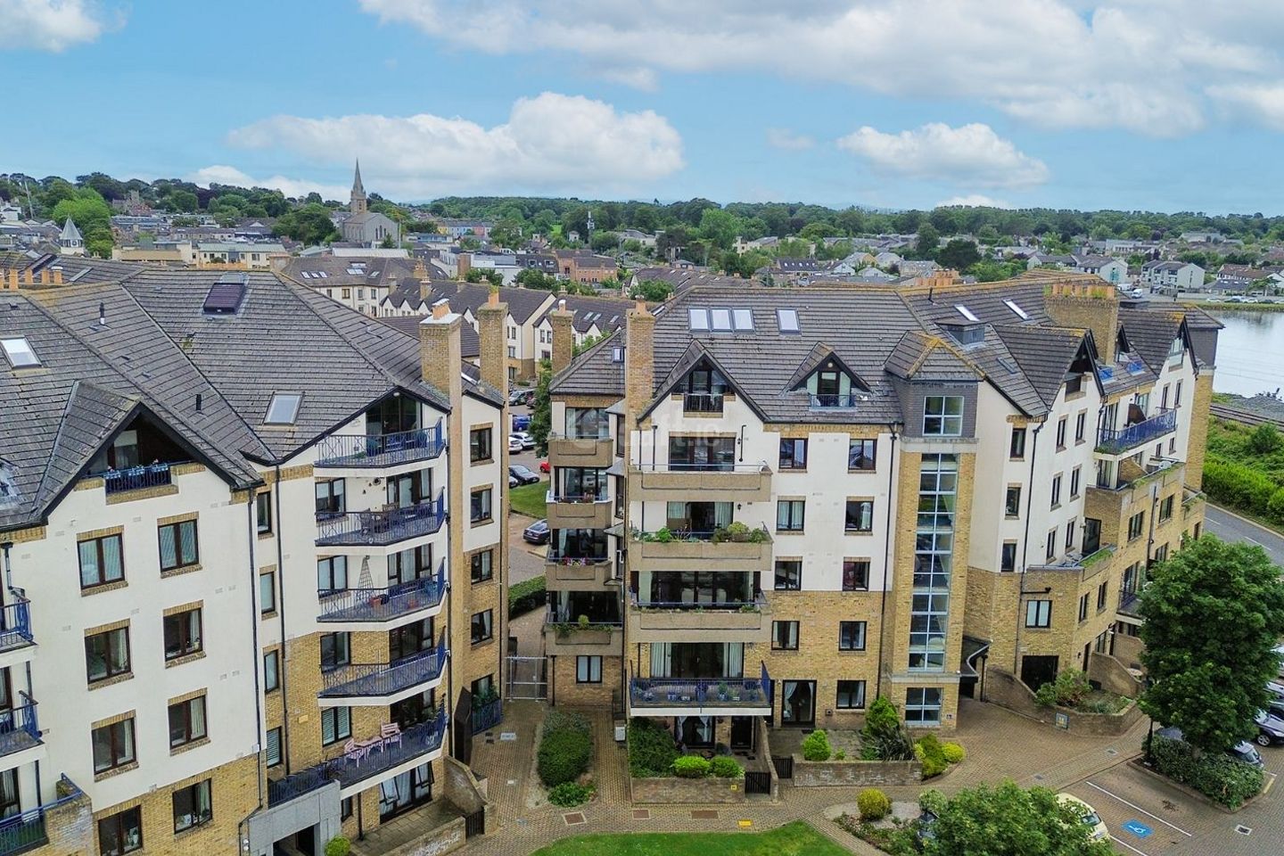 324 Block 17b, Marina Village, Malahide, Co. Dublin is for rent on Daft.ie