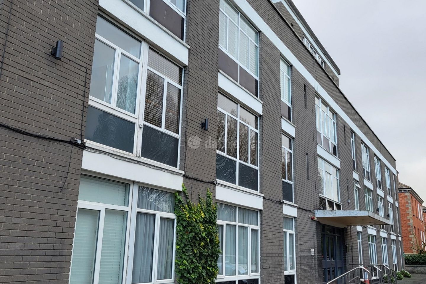 27 Courtney House, Appian Way, Ranelagh, Dublin 6 is for rent on Daft.ie