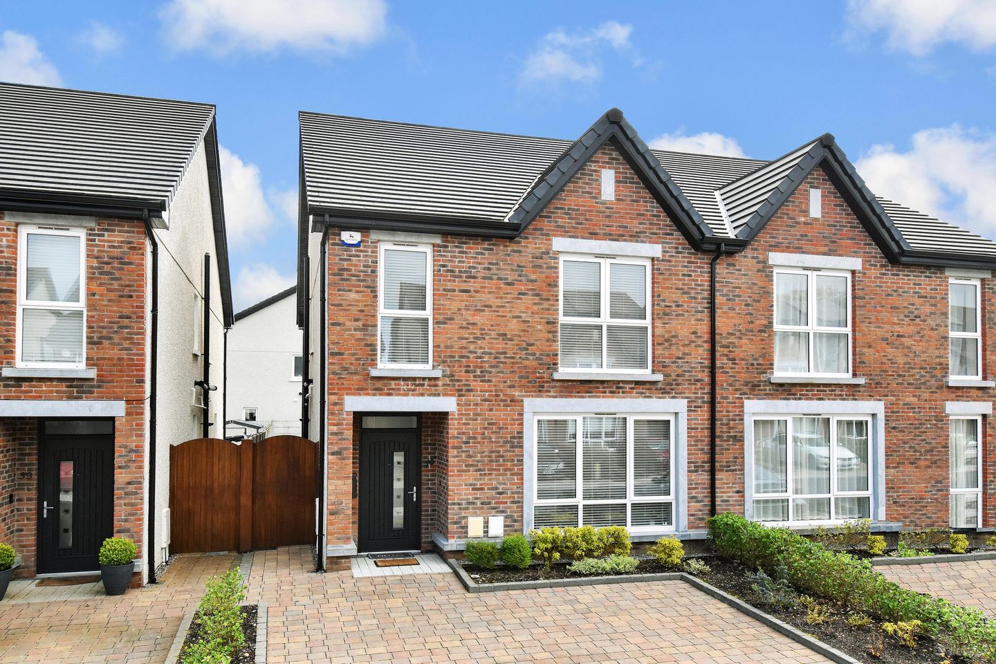 40 Tuairin, Roscam, Roscam, Co. Galway, H91HA2P is sold
