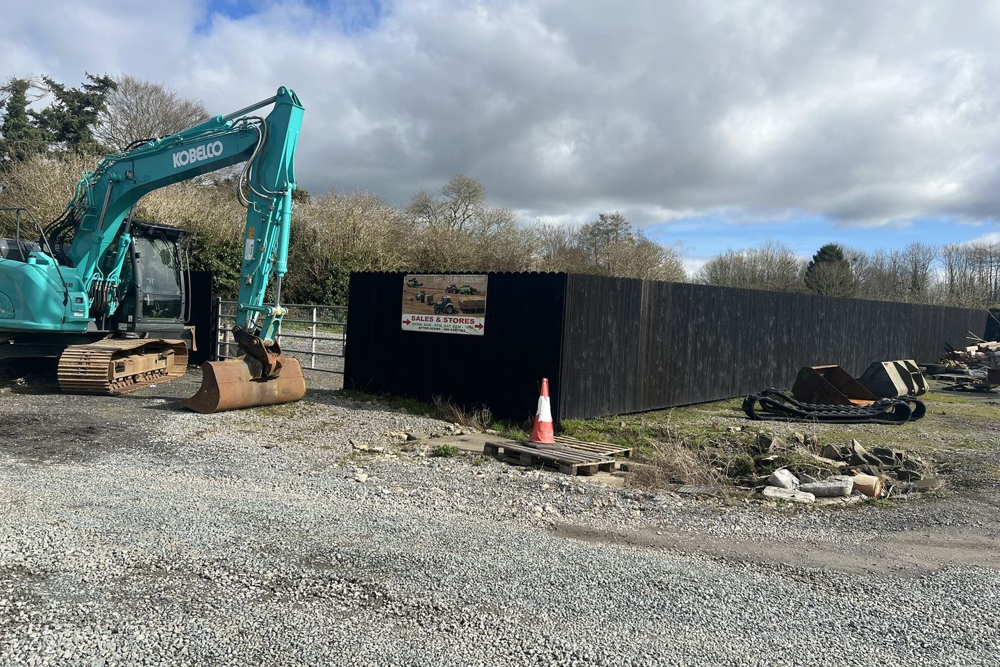 Commercial property for rent in Kilbrew, Ashbourne, Co. Meath