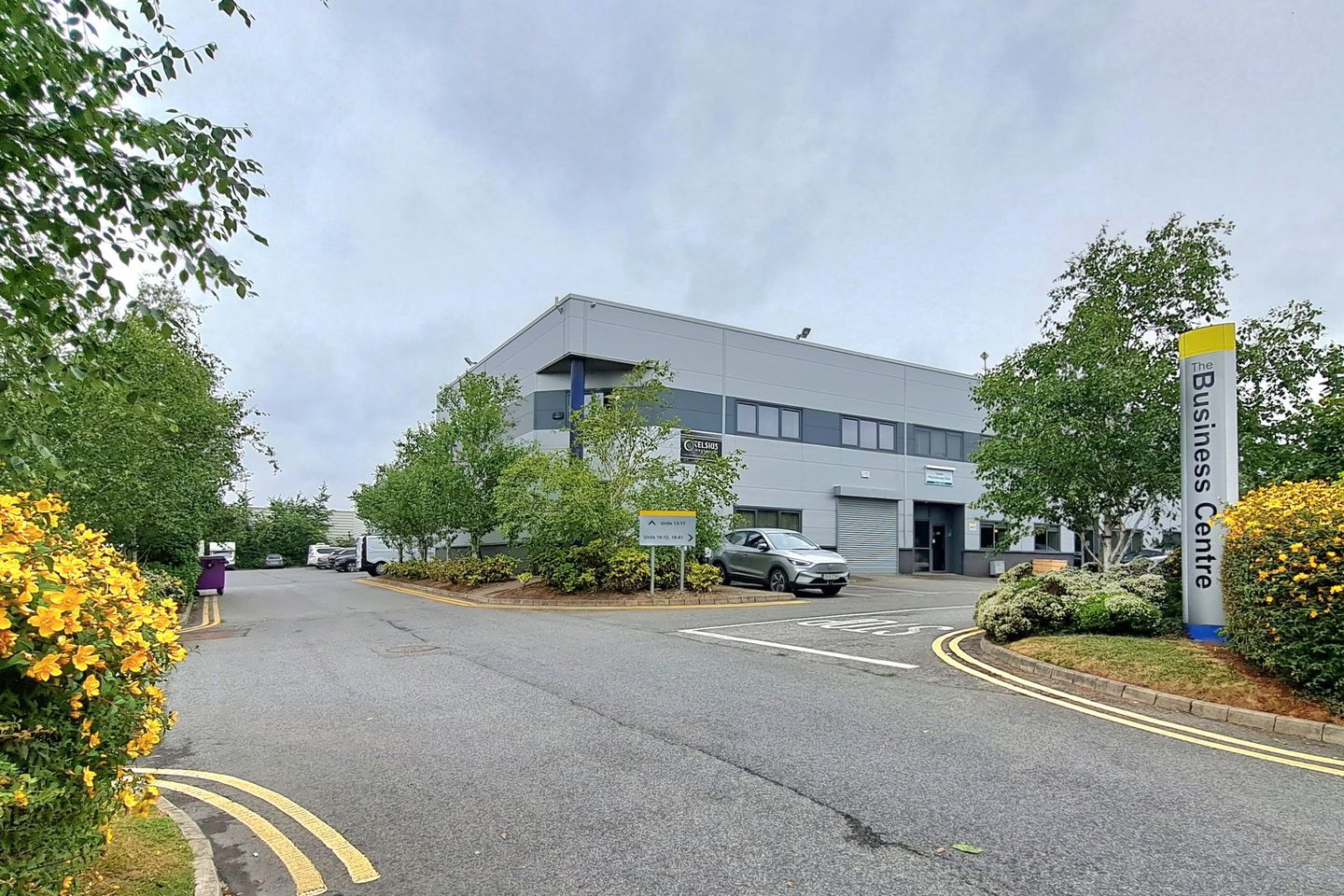 Commercial property for rent in 16 The Business Centre, Stadium ...