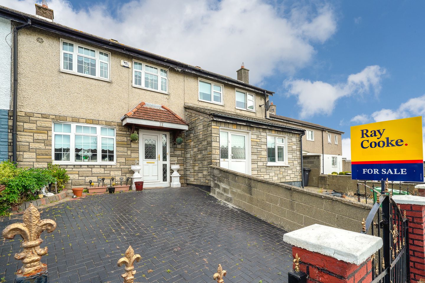 15 Valley Park Drive, D11 T9C4, Finglas, Dublin 11 is for sale on Daft.ie