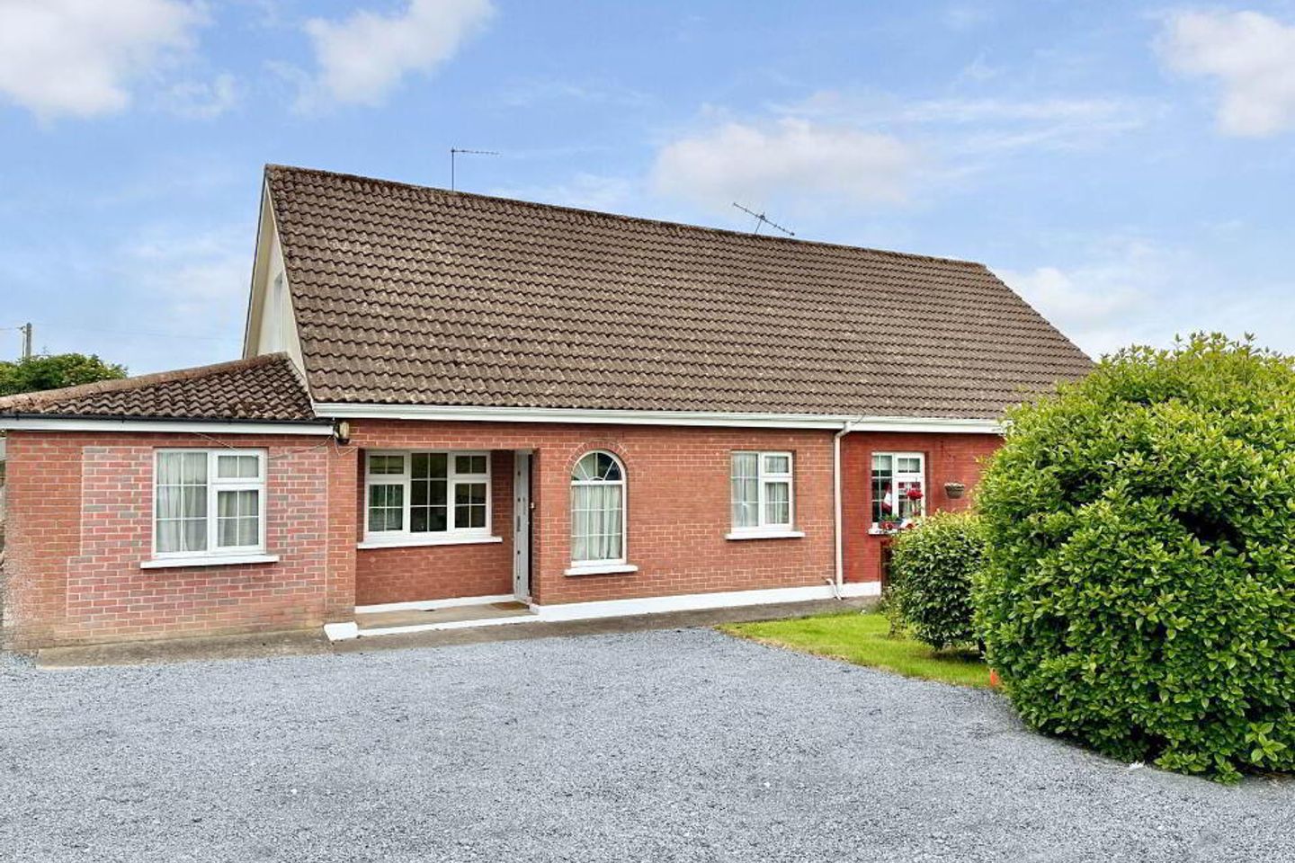 Limerick Road, Charleville, Co. Cork, P56PT35 is for sale on Daft.ie