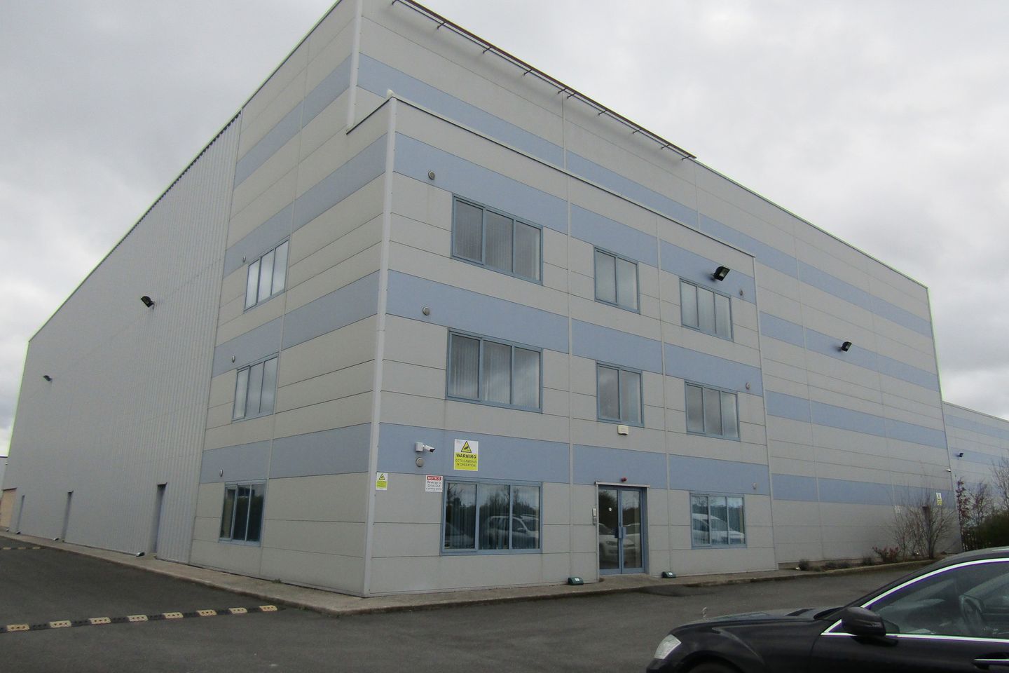 Commercial property for rent in Unit 531 Grants Crescent, Greenogue ...