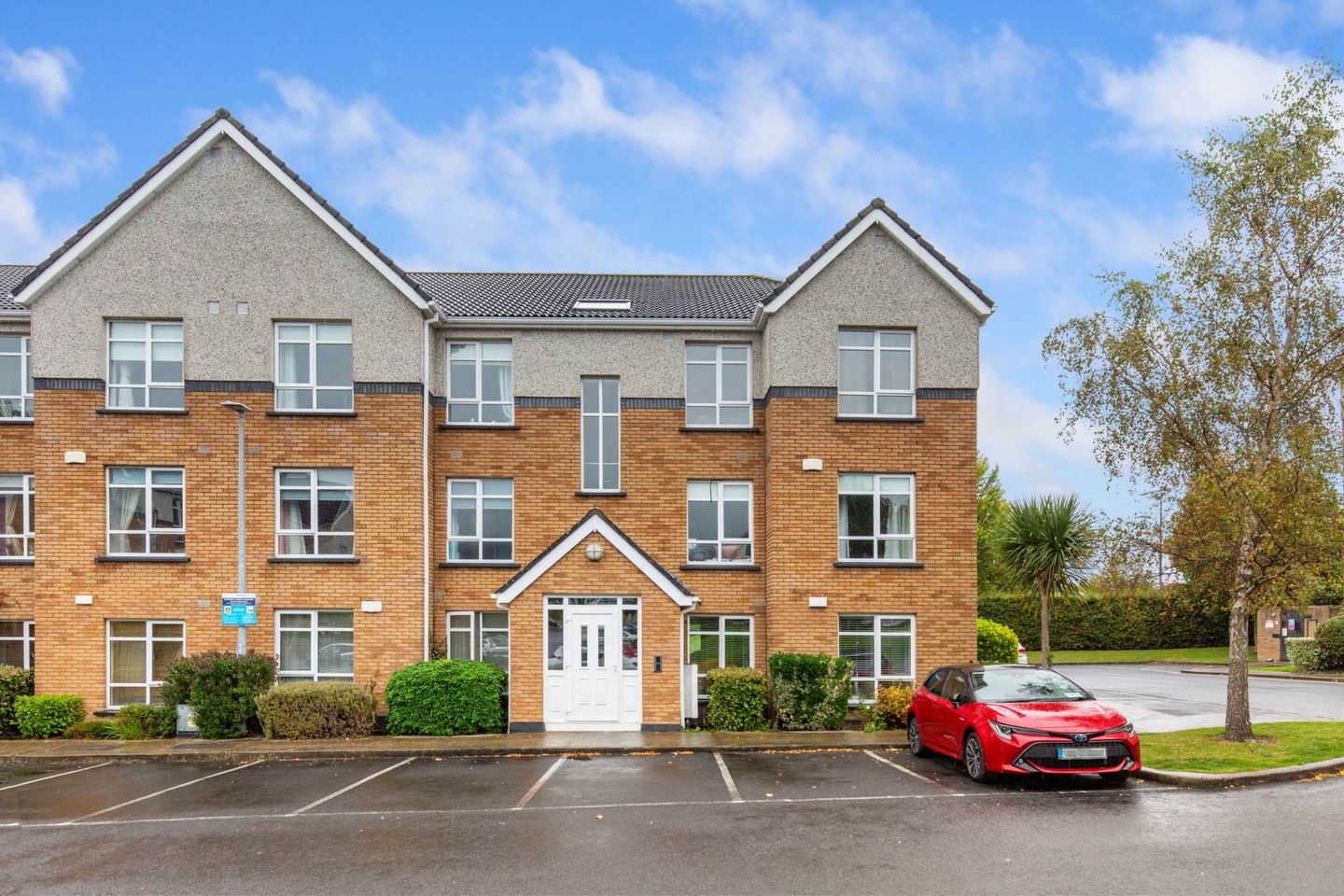 50 Parklands Court, Ballycullen, Dublin 24, D24DR98 is for sale on Daft.ie