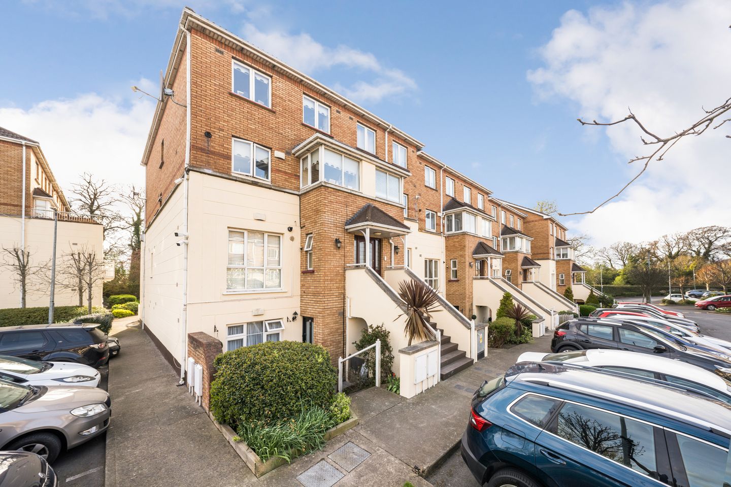 1 Newlands Manor Drive, D22 R3P2, Clondalkin, Dublin 22 is for sale on Daft.ie