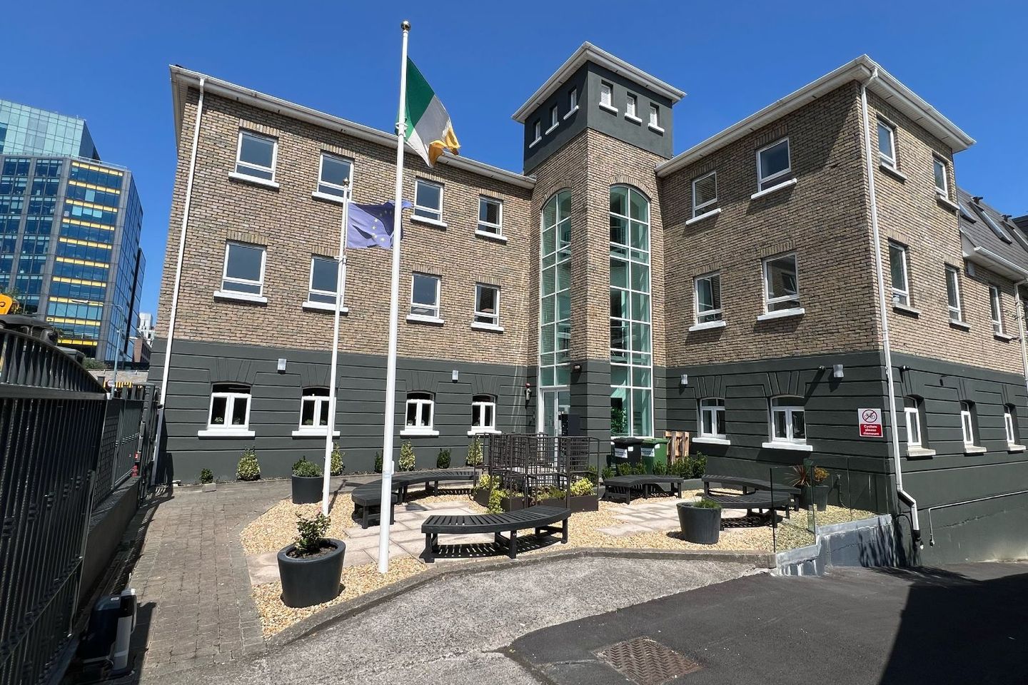 Commercial property for rent in 1862 Barrow, 1A Barrow Street, Dublin 4 ...