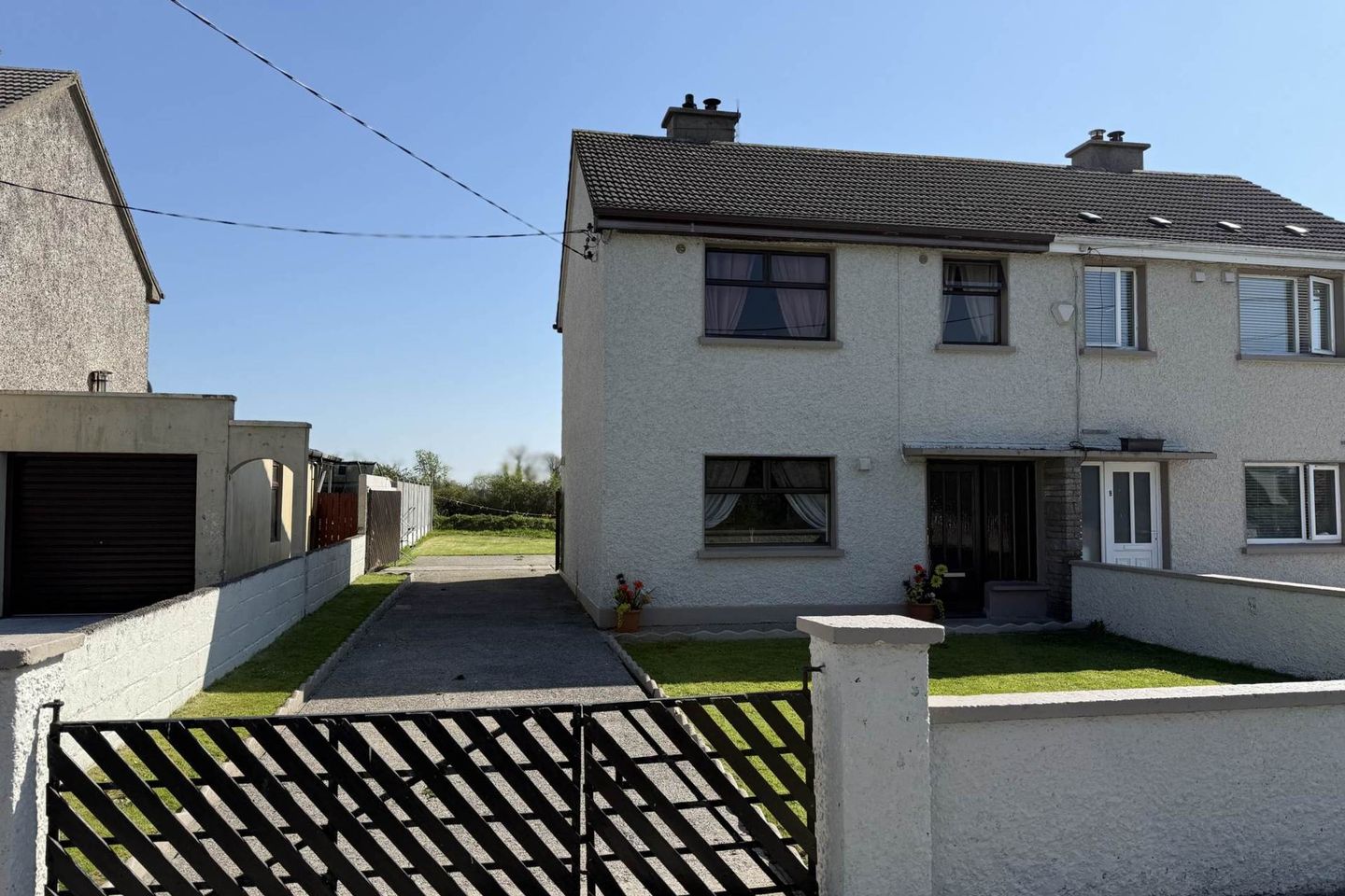 10 St Joseph`s Park, Dromcollogher, Dromcolliher, Co. Limerick, P56DH30 ...