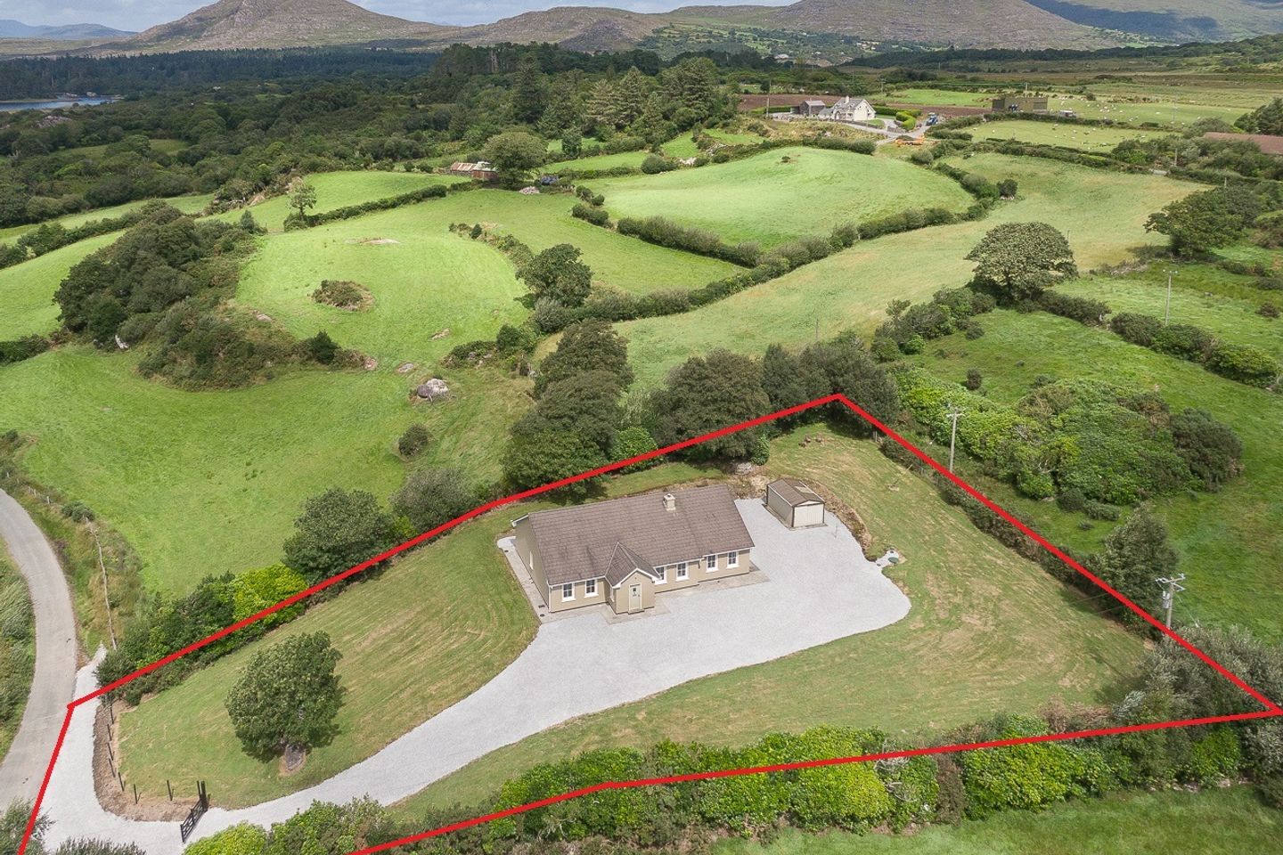 Clogherane, Lauragh Upper, Kenmare, Co Kerry, V93Y681 is for sale on ...