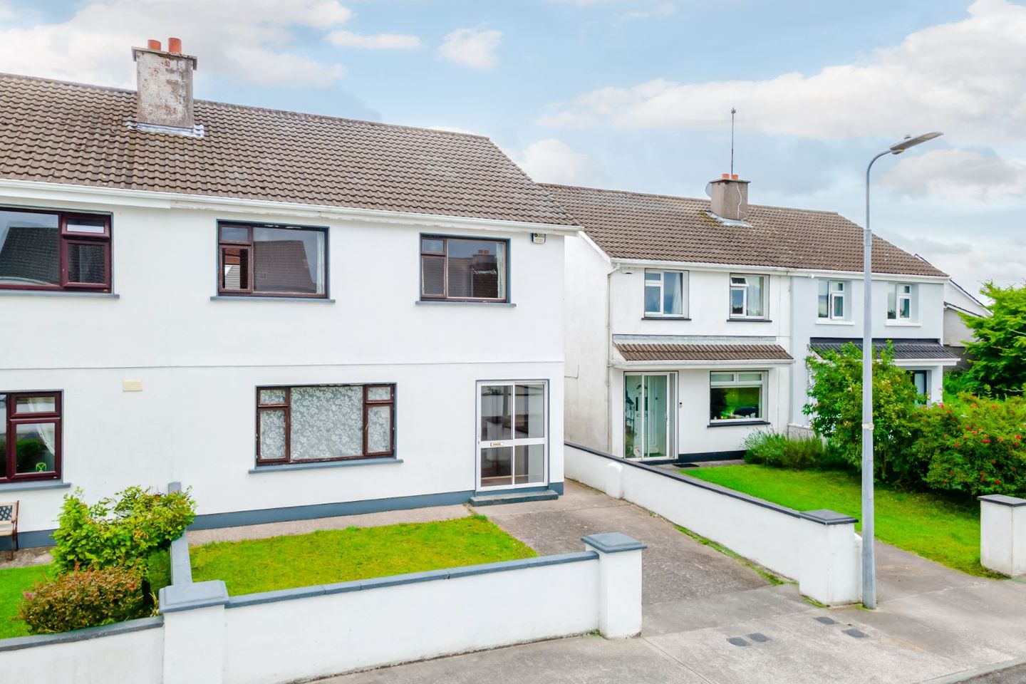 106 Chestnut Grove, Castlebar, Castlebar, Co. Mayo, F23R278 is for sale ...