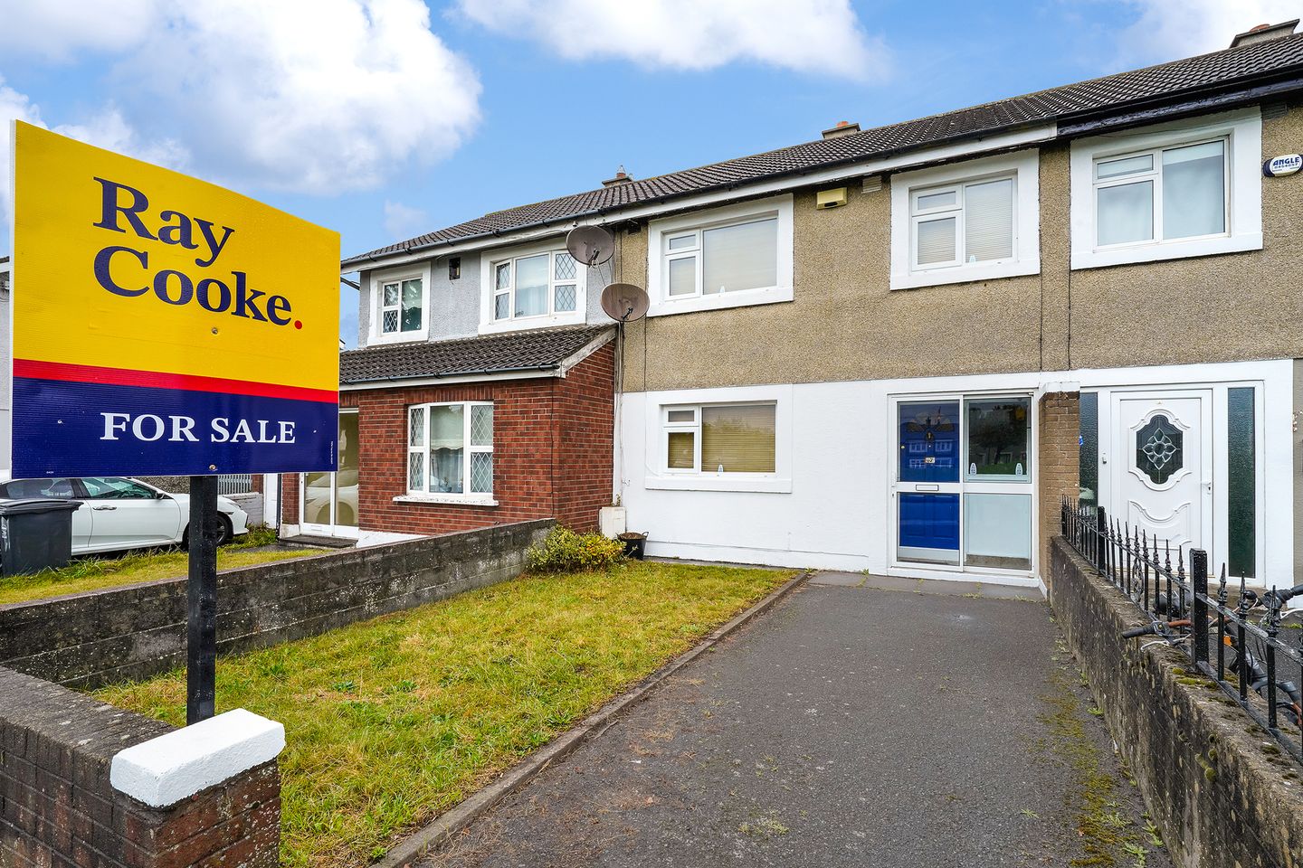 67 St Ronans Park. D22 N6P6, Clondalkin, Dublin 22 is for sale on Daft.ie
