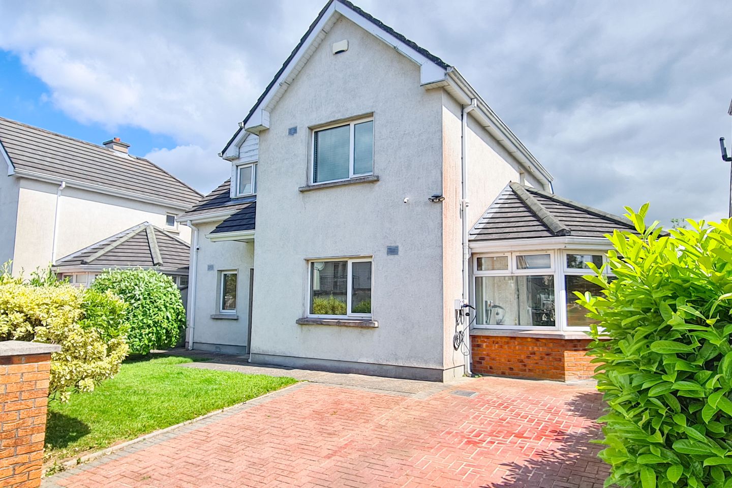 13 Ashgrove, Monadreen, Thurles, Co. Tipperary, E41R9C8 is for sale on ...