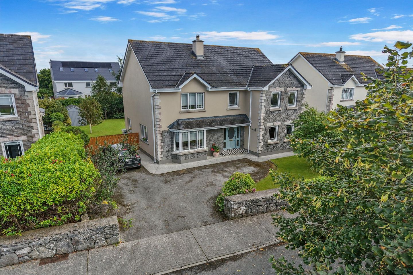 5 Oakwood, Ballinderreen, Kilcolgan, Co. Galway, H91Y6R3 is for sale on ...