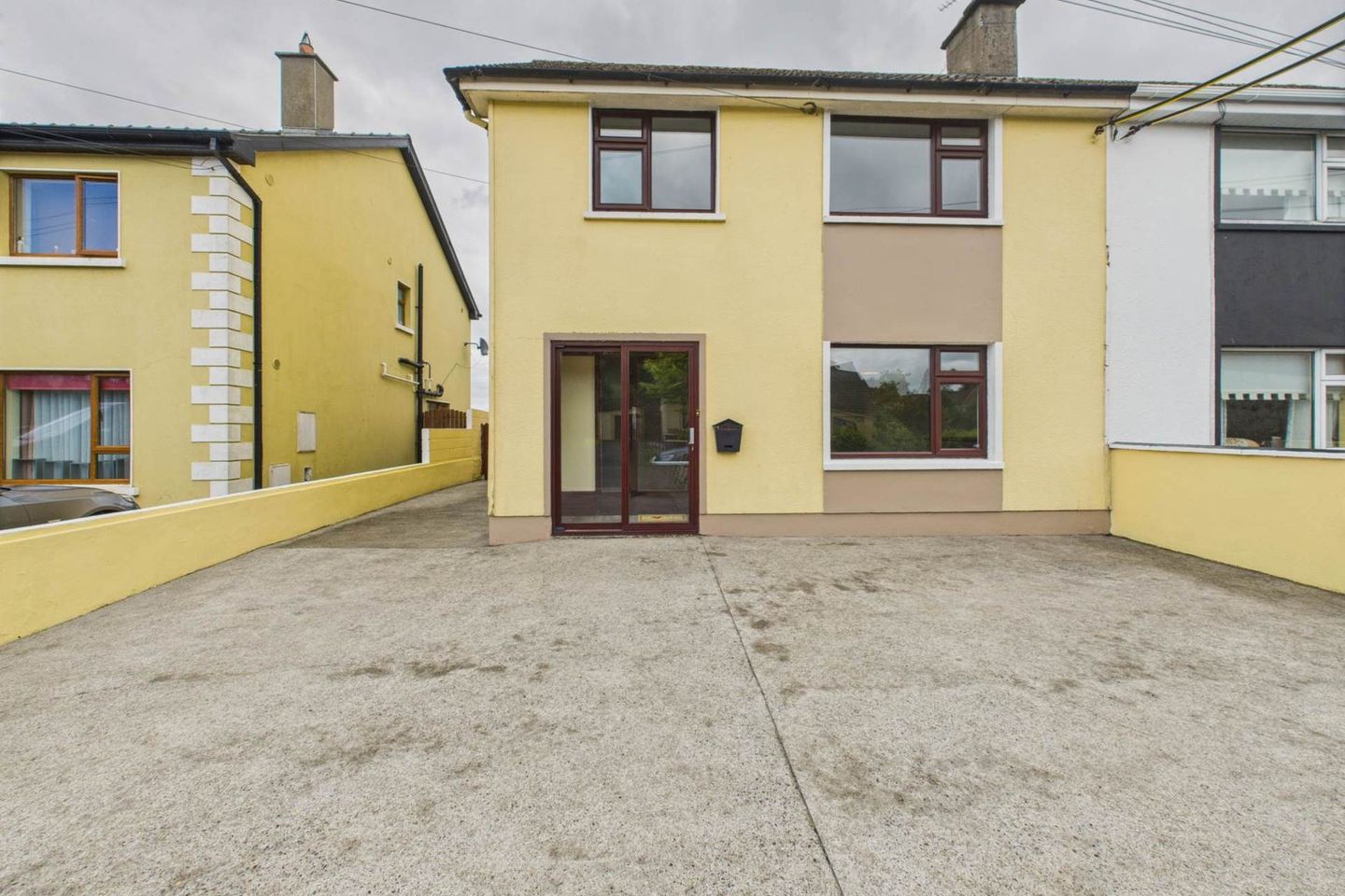 Sarsfield Road, Ballinasloe, Co. Galway, H53W4C0 is for sale on Daft.ie