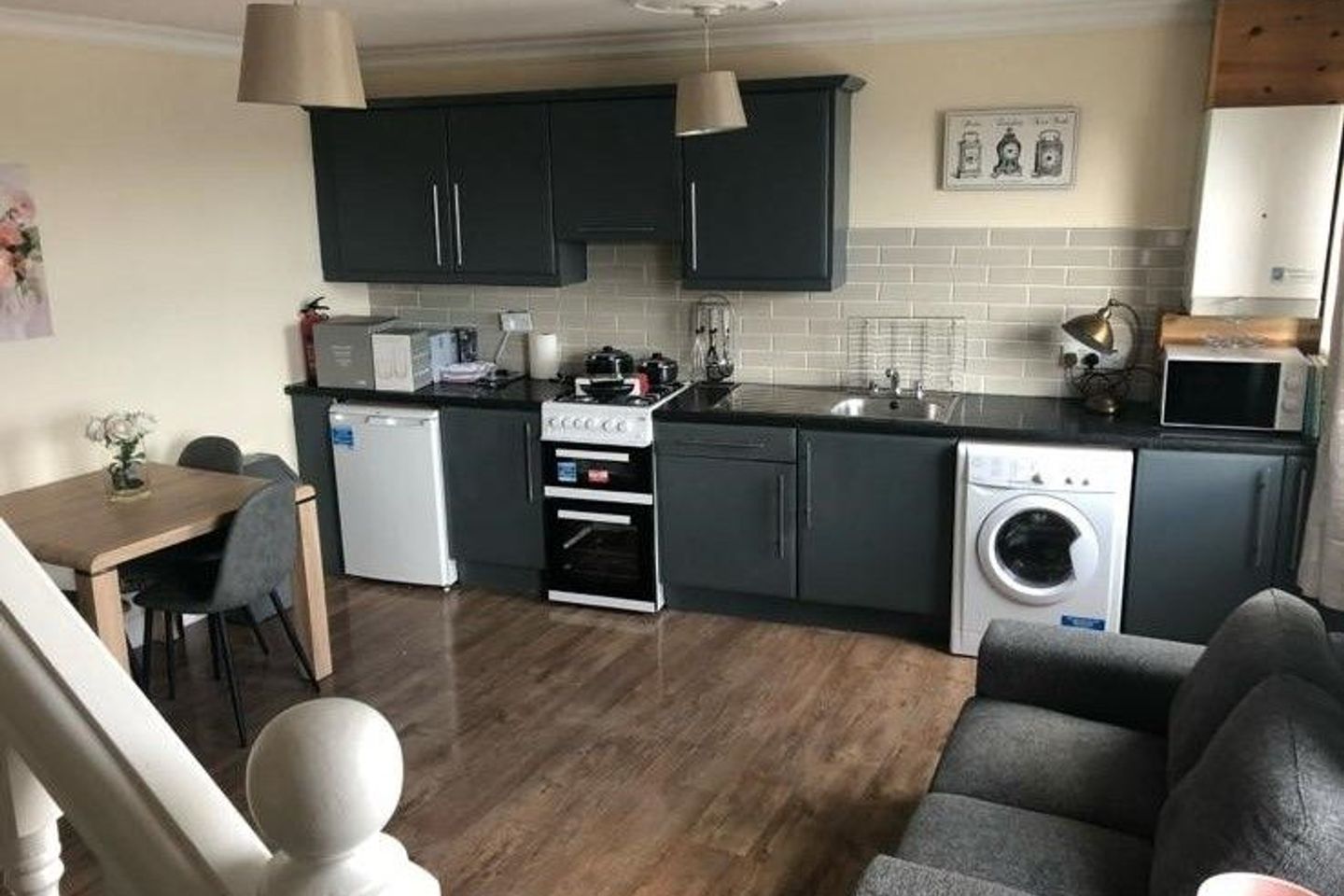 Apartment 4, 37 Stephen Street, Waterford City Centre, X91AV61 is for ...