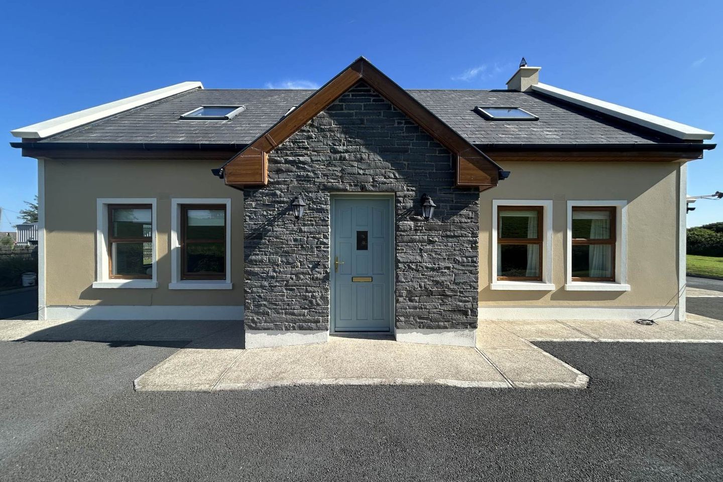 No 2 Leitrim Kilmihil, Kilrush, Co. Clare, V15CY84 is for sale on Daft.ie