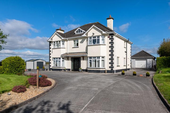 Houses for Sale in Daingean, Offaly | Daft.ie