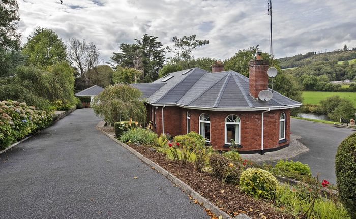 Blackwater Beeches, Cloonbeg, Ballyduff Upper, Lismore, Co. Waterford ...